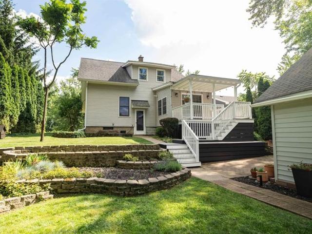 1803 NW Leonard St, Grand Rapids, MI 49504