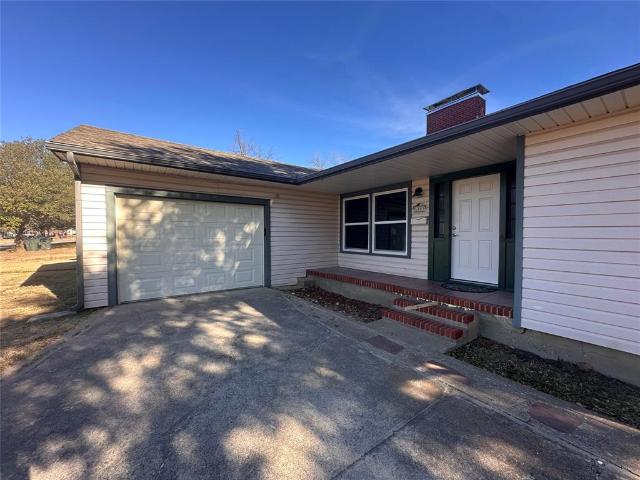 1803 N Alexander St, Sherman, TX 75092 | MLS #21204 | Compass