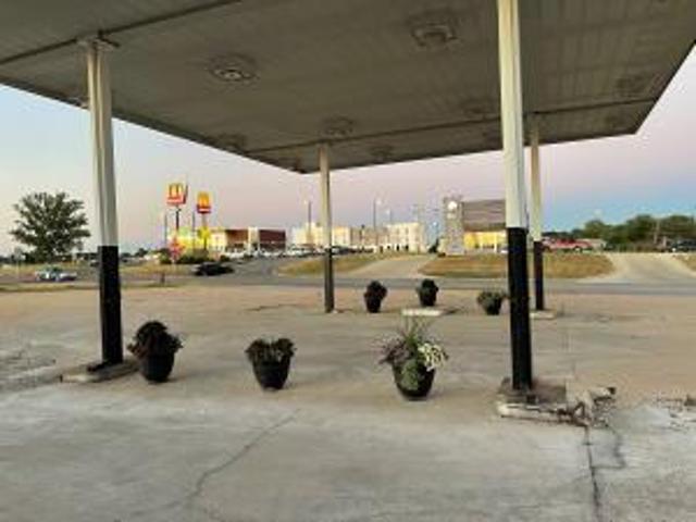 1803 N North Main Street
