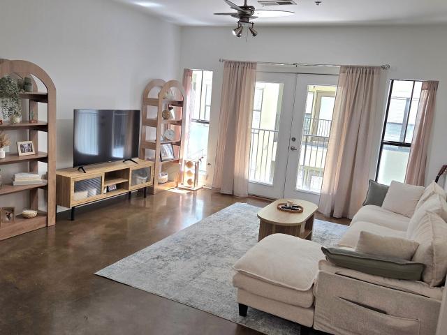 1803 Broadway # 315