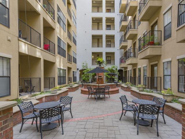 1803 Broadway # 516