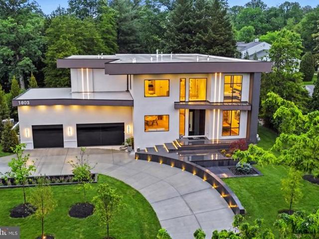 1803 Dumbarton St, McLean, VA 22101