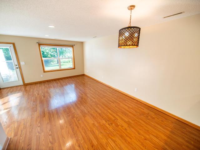 1803 Daniel Lane