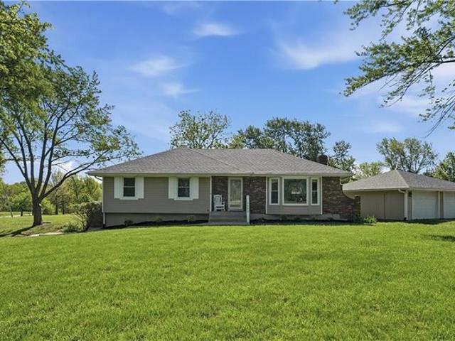 1803 E Gore Rd, Raymore, MO 64083