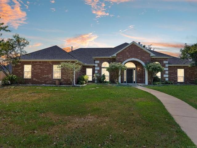 1803 Forest Park Dr, Claremore, OK 74017