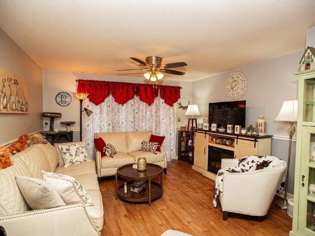1803 Franklin Crossing Rd, Unit 1803, Franklin, MA 02038 | MLS #73502 | Compass