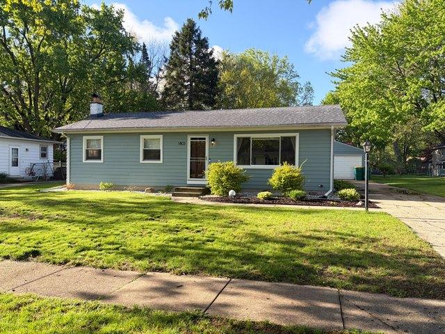 1803 Greenview Ave, Portage, MI 49024