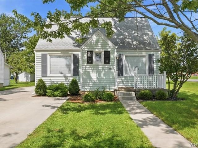 1803 Huth Rd, Grand Island, NY 14072