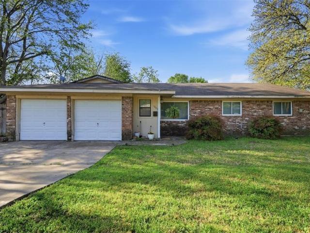 1803 Sycamore St, Commerce, TX 75428