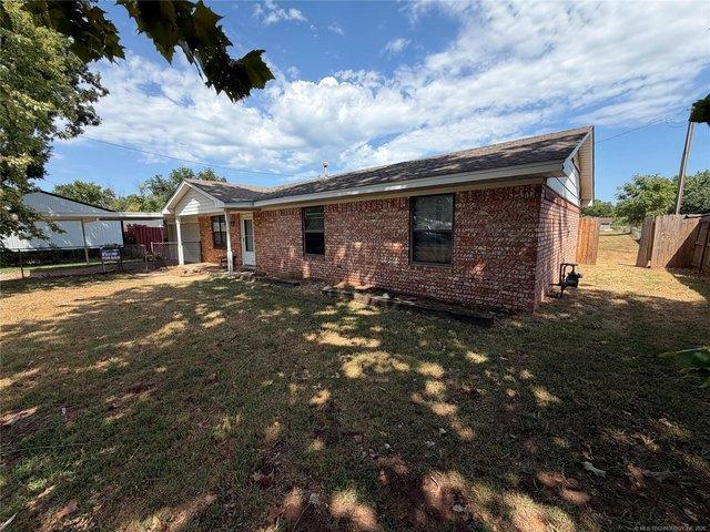1803 S 155th West Ave, Sand Springs, OK 74063