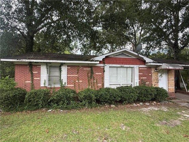 1803 S Railroad St, Phenix City, AL 36867