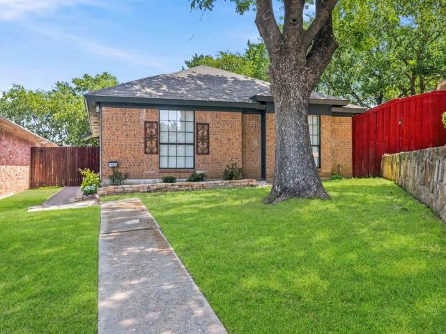 1803 Sherwood Place