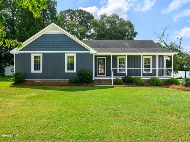 1803 Springdale Ln, Tarboro, NC 27886