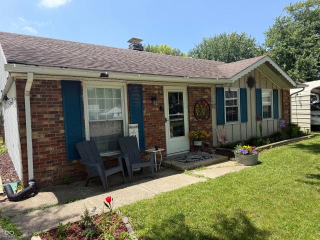 1803 W Fairlawn Way