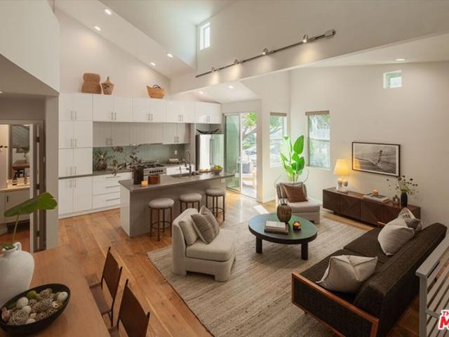 1803 16th St Apt B, Santa Monica, CA 90404