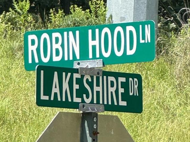 1803,1805 Robinhood Lane