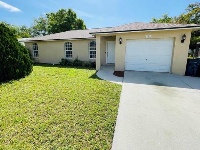 1803 12th St W, Palmetto, FL 34221