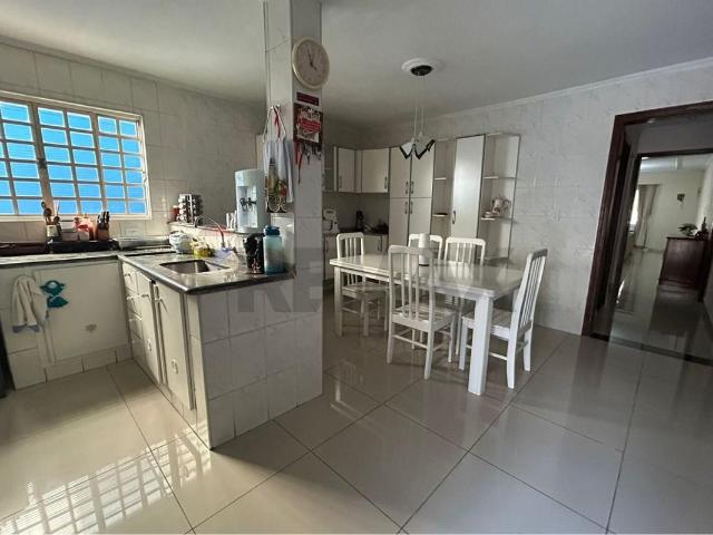 180.00 M² Casa Alugar, 4 Dormitórios localizado em Vila Guimarães, Sorocaba, São Paulo, 18075220 | Brasil