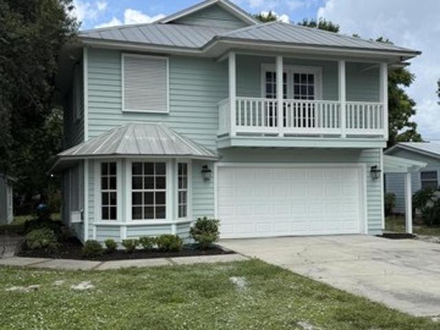 180 8th Ct, Vero Beach, FL 32962