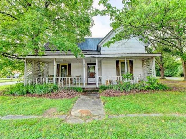 180 C S Floyd Rd, Loganville, GA 30052