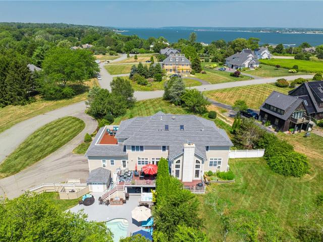180 Cottontail Dr, Portsmouth, RI 02871 | MLS #1408 | Compass
