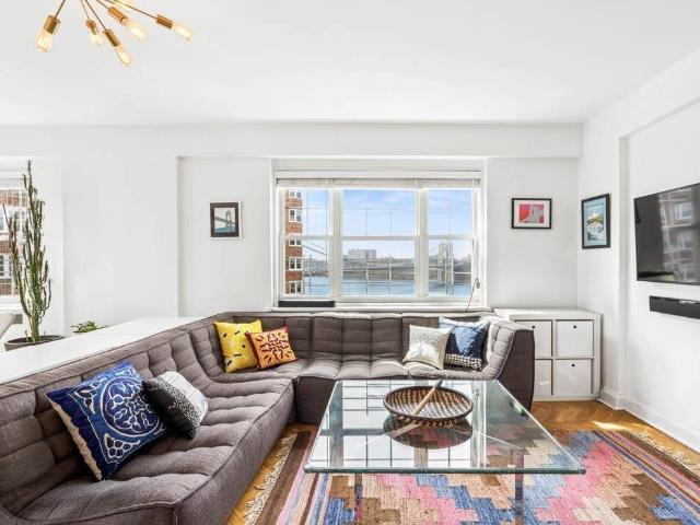 180 Cabrini Boulevard, Unit 8384