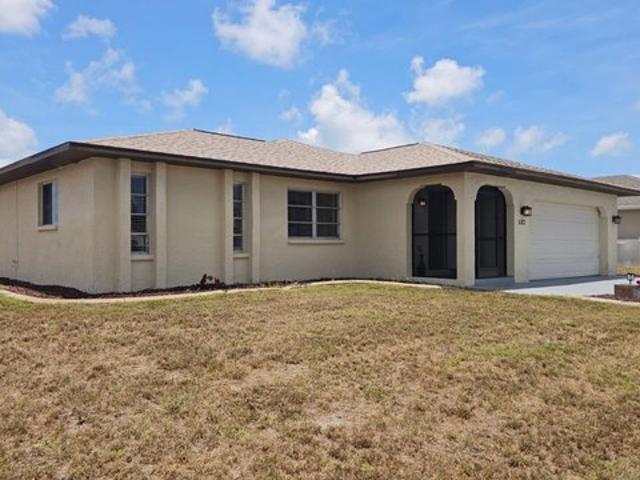 180 Caddy Rd, Rotonda West, FL 33947