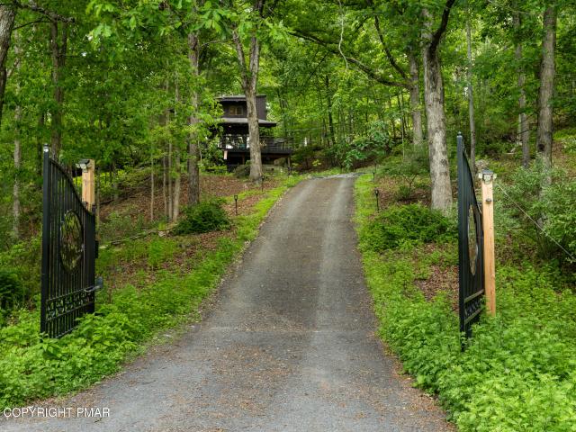 180 Calvary Court