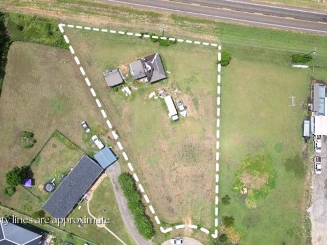 180 Choice Dr, Palmer, TX 75152