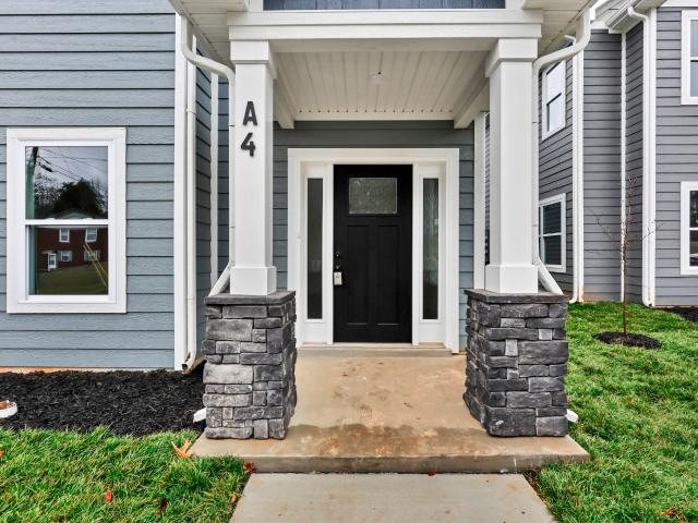 180 Clay Ridge Drive # A4
