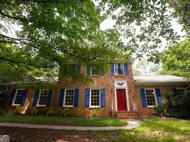 180 Clifton Dr, Athens, GA 30606
