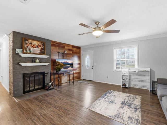 180 Creeks Bend Drive