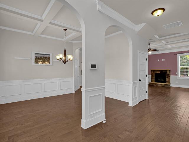 180 Crimson Queen Drive
