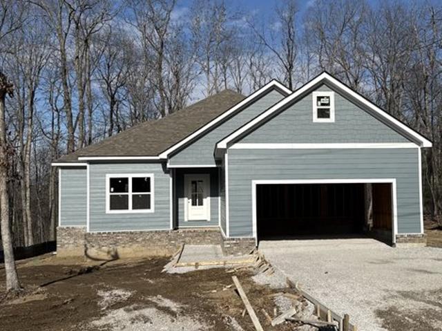 180 Albermarle Ln, Crossville, TN 38558