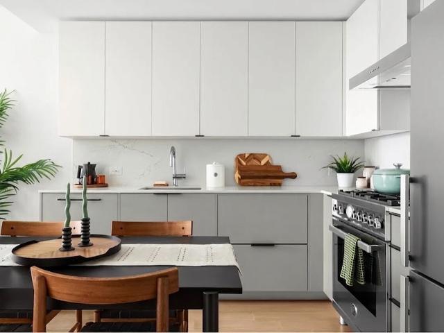 180 ASHLAND Place 1401