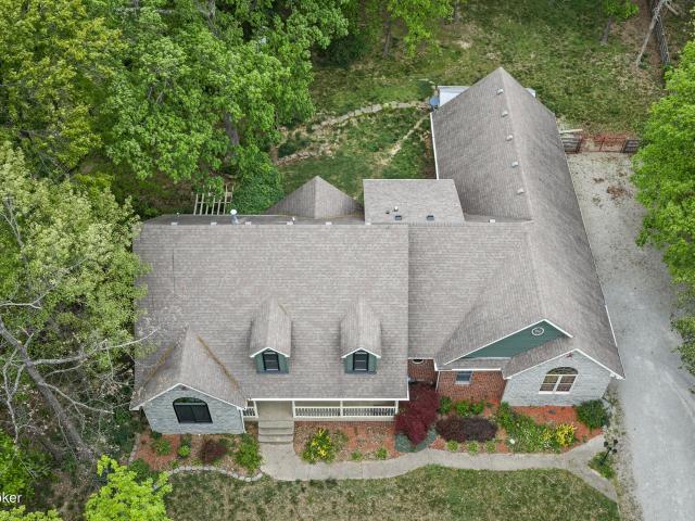 180 Bowman Ct