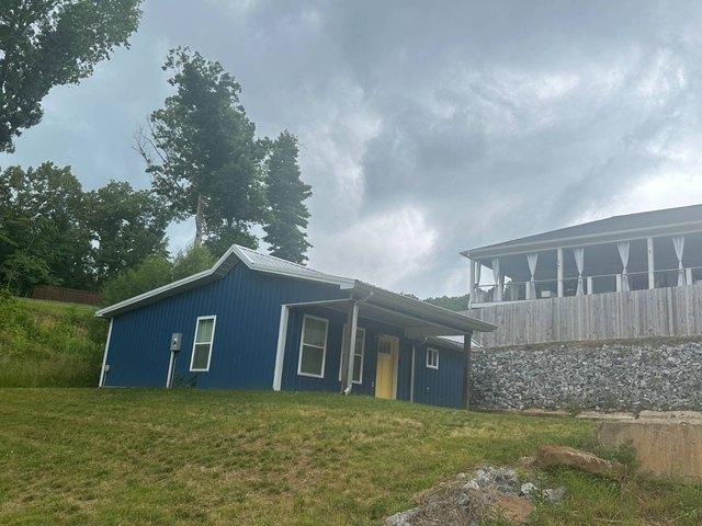 180 Barbara Rd, Buchanan, TN 38222
