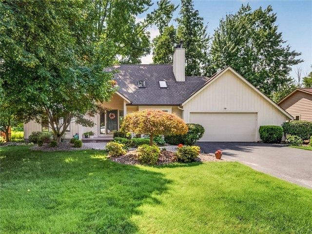 180 Brush Creek Dr, Rochester, NY 14612