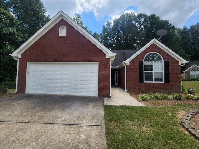 180 Brookestone Pt, Fayetteville, GA 30215