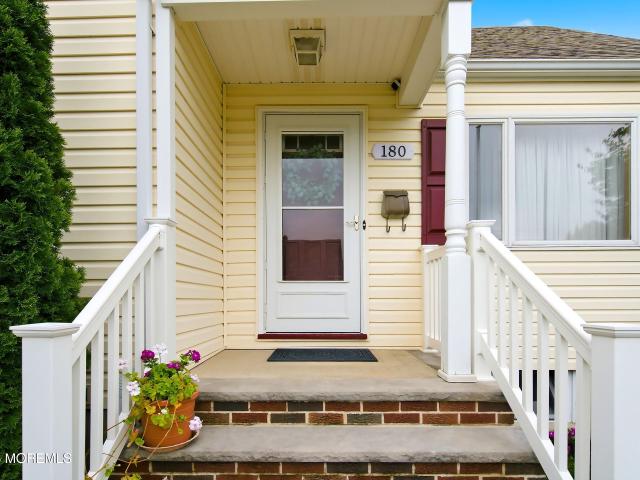 180 Gabriel Terrace