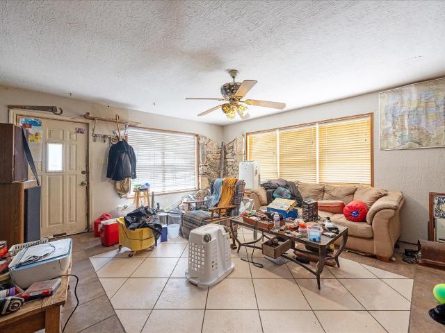180 Donna Dr