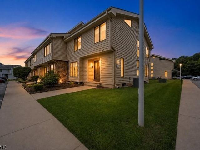 180 Dakota Dr, Andover, NJ 07848