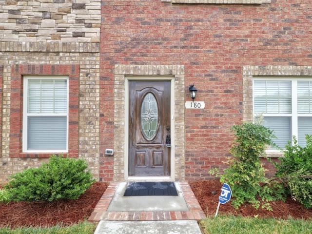 180 Dundee Drive