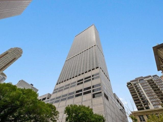 180 E Pearson St Apt 3707, Chicago, IL 60611