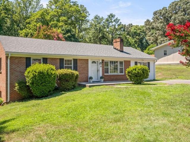 180 Fairfax Cir, Madison Heights, VA 24572