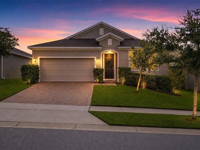 180 Jensen Dr, Groveland, FL 34736
