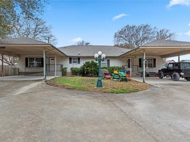 180 Oak Ter, Seguin, TX 78155