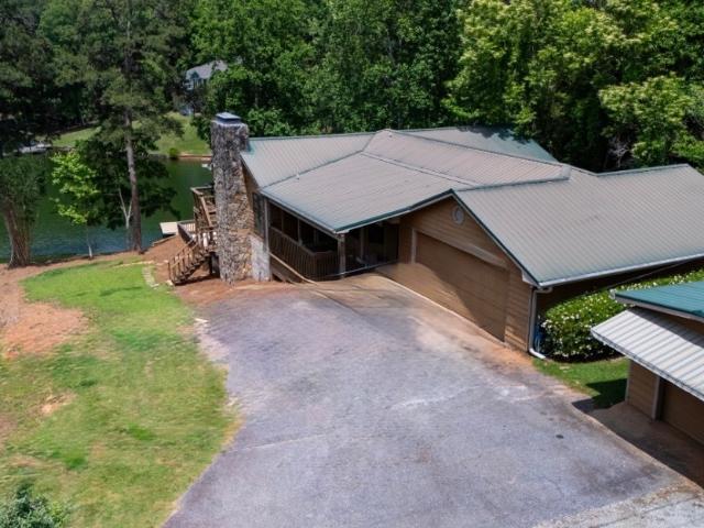 180 Old House Road