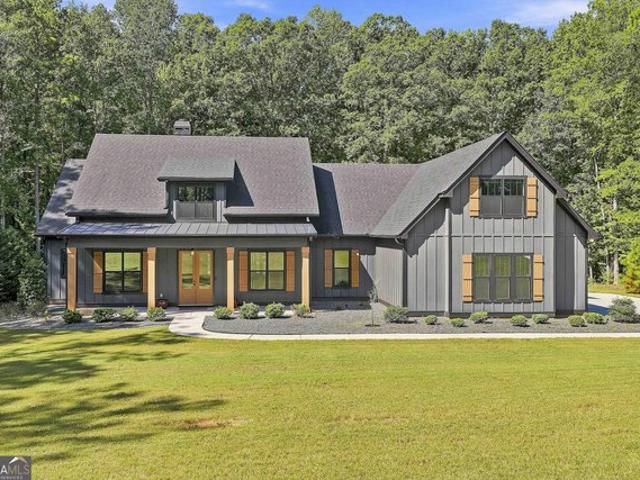 180 Lawshe Farm Dr, Senoia, GA 30276