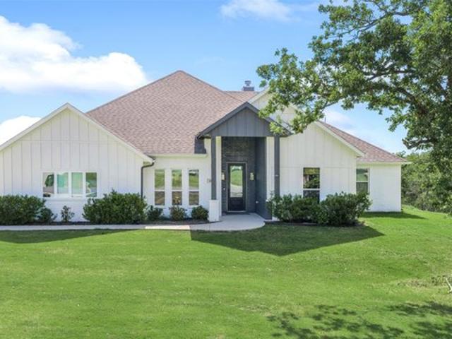 180 Lucky Ridge Ln, Boyd, TX 76023
